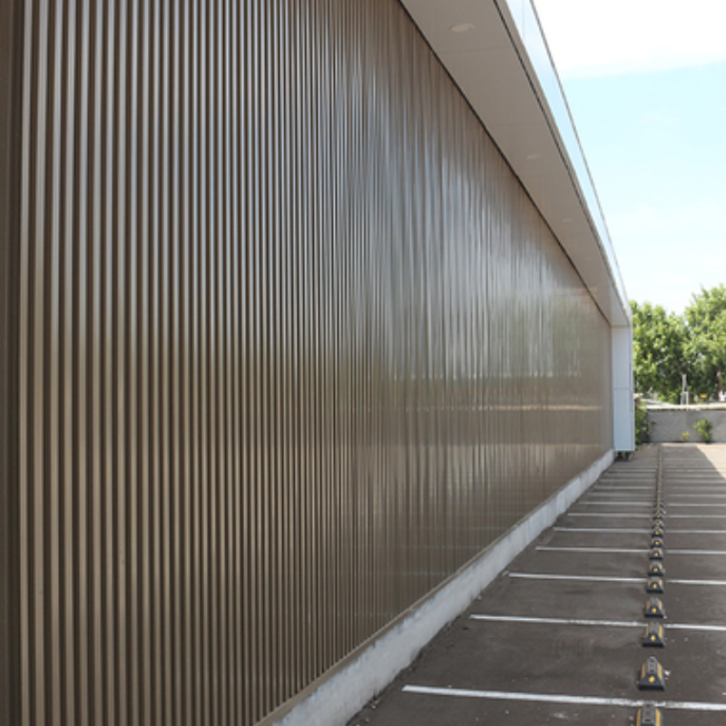 Revestimiento Arquitectónico - Crown Panel de CINTAC